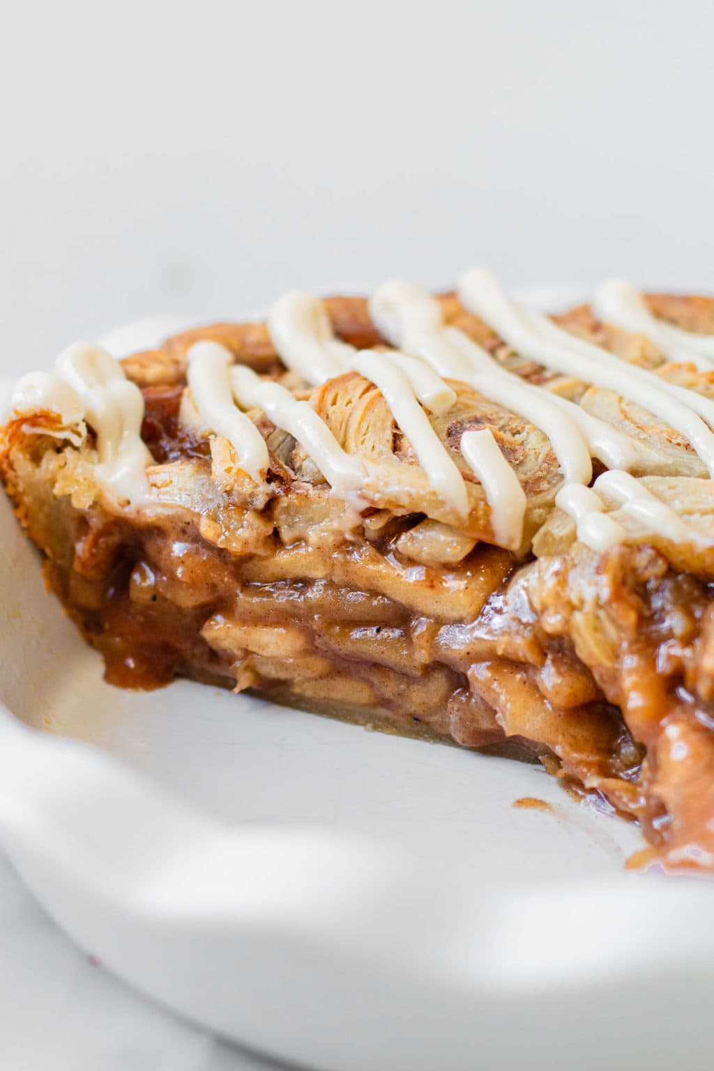 Cinnamon Roll Apple Pie - Everyday Pie