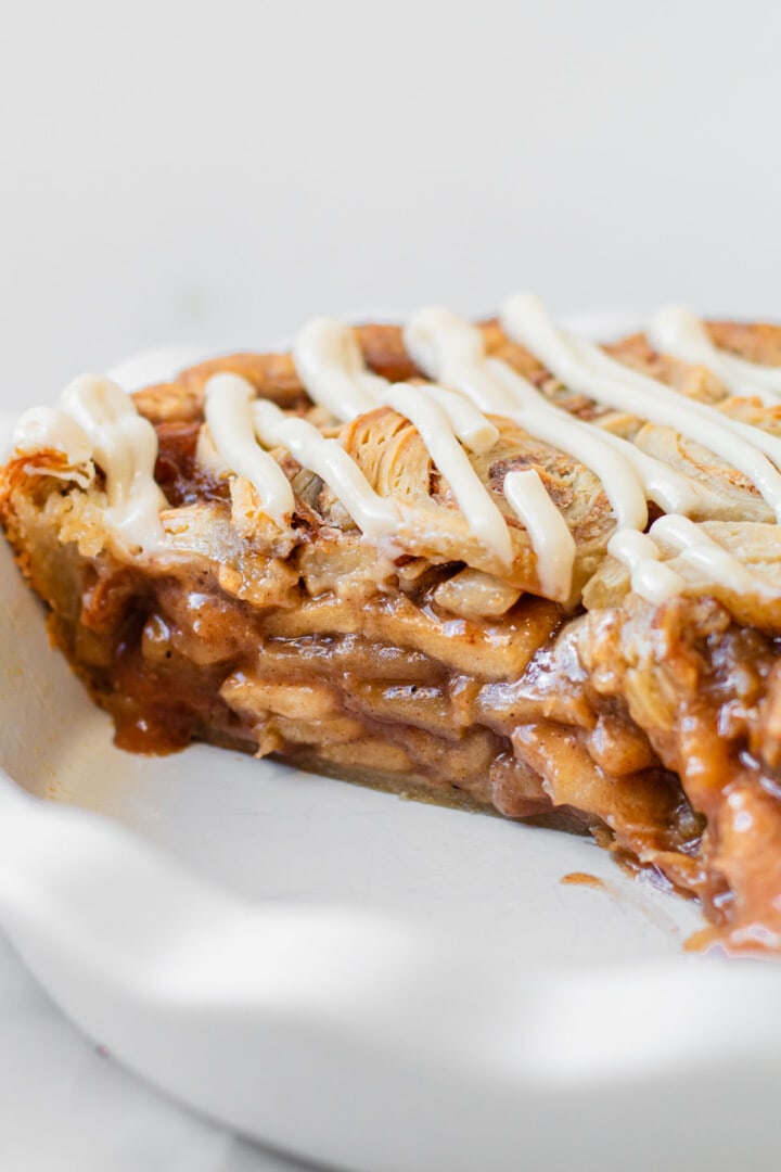 Cinnamon Roll Apple Pie - Everyday Pie