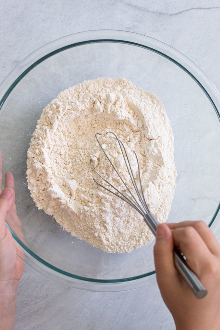 How to Make Pie Crust By Hand - Everyday Pie