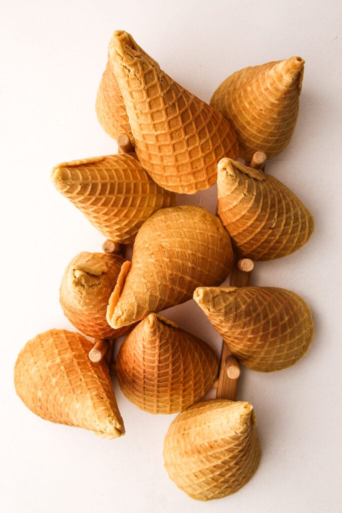 How to Make Waffle Cones - Everyday Pie