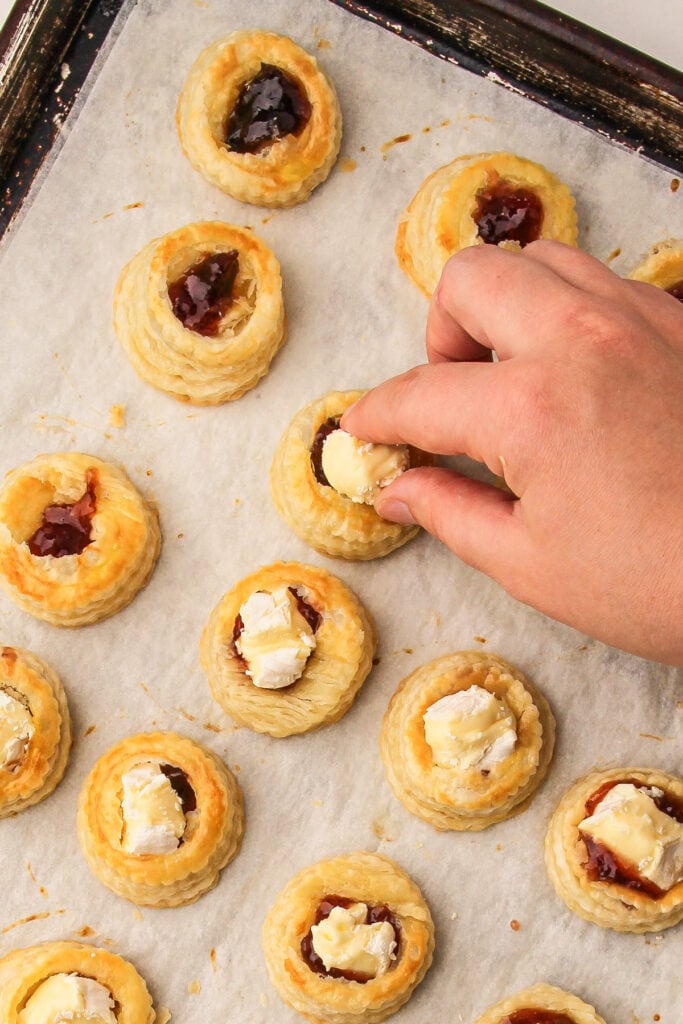 Brie and Jam Puff Pastry Bites - Everyday Pie