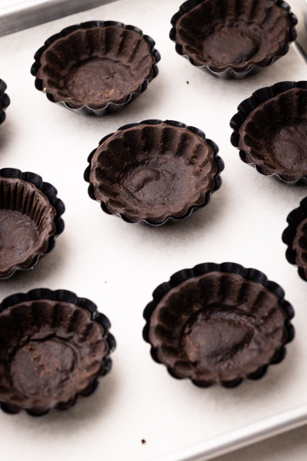 Chocolate Strawberry Tartlets - Everyday Pie